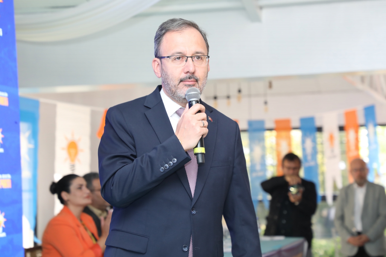 AK Parti Selçuk Olağan İlçe Kongresi yapıldı AK Parti Selçuk Olağan İlçe Kongresi yapıldı